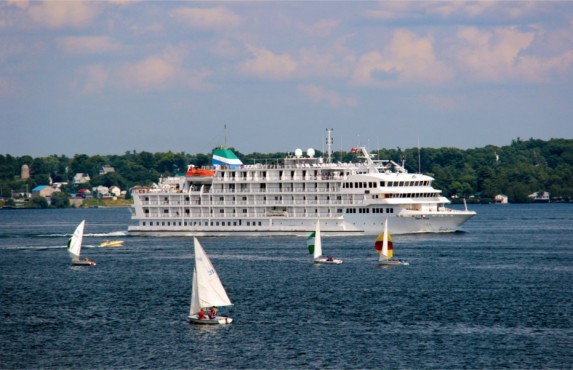 Pearl Mist cruise ship | The Small Cruise Ship Collection