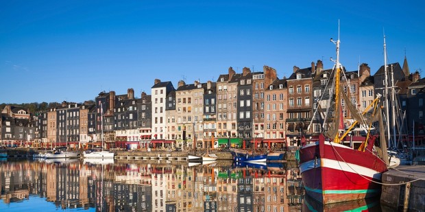 Discover Idyllic Character Towns between Ireland and the Basque Country